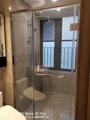 Cina Hotel Inquadratura di vetro temperato Casella doccia in acciaio inossidabile Porta doccia in vetro a dondolo in vendita