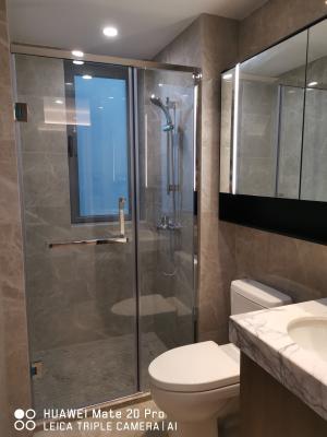 Cina Hotel Inquadratura di vetro temperato Casella doccia in acciaio inossidabile Porta doccia in vetro a dondolo in vendita