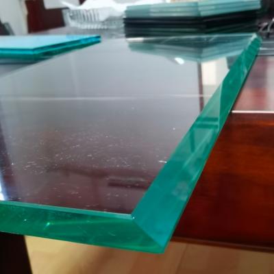 중국 고체 구조 건물 45도 굽은 가장자리와 온화 유리 판매용