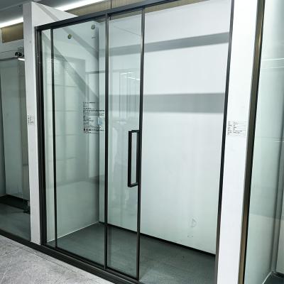 China Two Styles, Two Charms – The Versatile Choices of Shower Enclosure Glass for sale