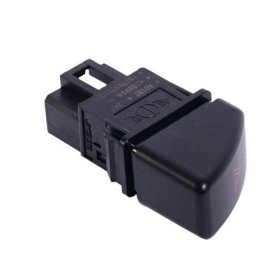Cina Foton Truck Parts Emergency Light Switch 1B17837310066 Doppio interruttore di allarme lampeggiante in vendita