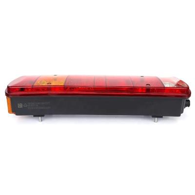 Cina Howo Wg9719810012/Wg9719810011 Combinato rosso del faro posteriore per autocarri e veicoli ABS in vendita