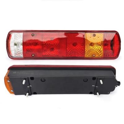Cina Howo Wg9719810012/Wg9719810011 Combinato rosso del faro posteriore per autocarri e veicoli ABS in vendita