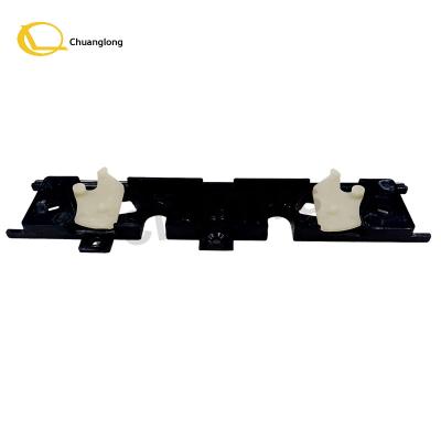 中国 445-0582423 4450582423 ATM 部品 NCR S1 プラスティックカセット トラック ドア プッシャー アッシー NCR カセットプッシャー 販売のため