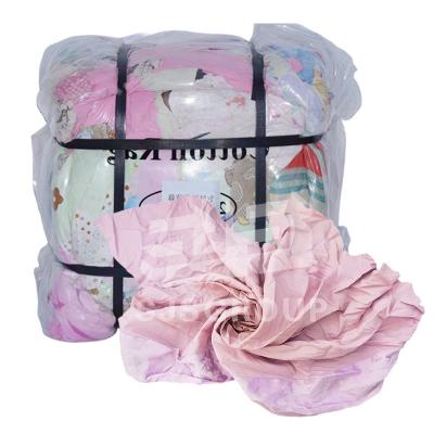 Cina High absorbency Automotive Cleaning Rag Marine Cleaning Wiping Rags Cotton Cleaning cutting used bedsheet mixed color ra in vendita