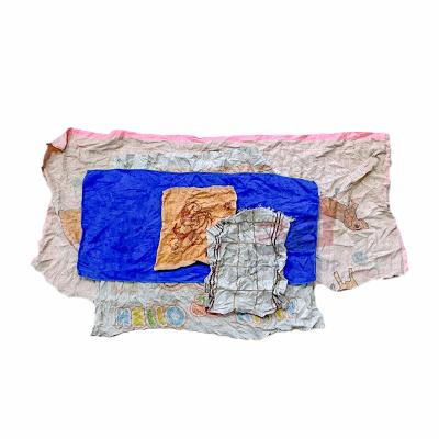 Cina Super Absorption Cut reused 100% cotton Industrial use recycle from hotel soft material color rag towel rags in vendita