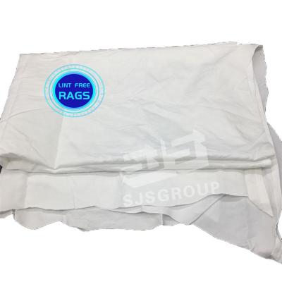 Cina Free sample 0.5-400kg Bale 100 cotton Cheap cotton fabric scrap white bed sheet wiping rags for marine using in vendita