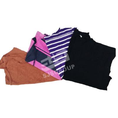Cina Wholesale Industrial trapo 20KG bale package fabric cuttings cotton rags cleaning cloths t shirt rags in vendita