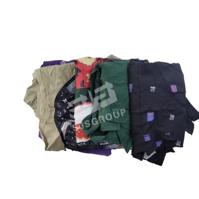 Cina Since 1998 Wiping Cloth Hot Selling Industrial Cleaning Cotton Rags Cloth Scrap Cotton Rag Kg Waste T Shirt Wiping Rags in vendita