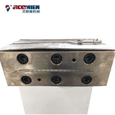 Cina pannello per soffitti quadrato del PVC di 600mm che rende 1.8-3.6kg/M2 a larghezza a macchina 20cm 25cm in vendita