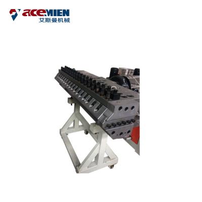 China Assoalho do clique do PVC SPC que faz a máquina para o único parafuso da decoração interna à venda