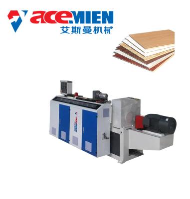 Cina Linea dell'estrusione del pannello di parete del PVC dei pannelli di rivestimento con le macchine di plastica del pannello per soffitti in vendita