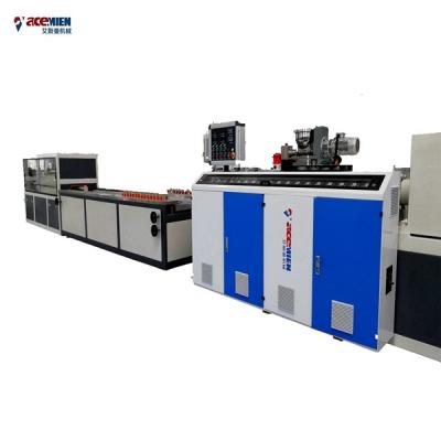 Cina Macchina di plastica dell'estrusione di profilo del PVC per il soffitto della finestra e macchina di plastica dell'estrusione di profilo del PVC del pannello di parete per Windo in vendita