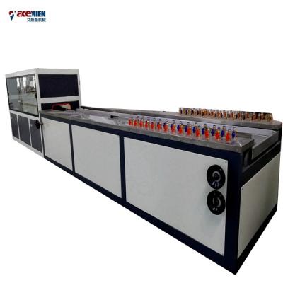 Cina Pannello di parete automatico del soffitto del PVC che fa la linea produttore della macchina di produzione dell'estrusione in vendita