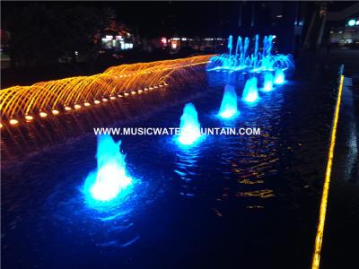 Cina Ghisa fuori della fontana, fontane del cortile con la luce principale multicolore del IP 68 RGB in vendita