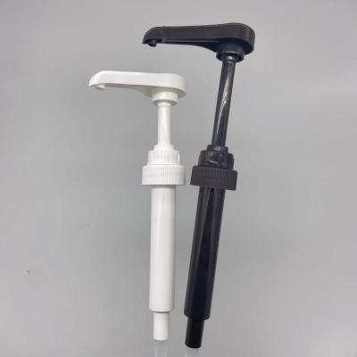 Cina Il PE 28 dei pp di plastica erogatore della pompa dello sciroppo 400 7.5CC ha concentrato il succo in vendita