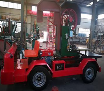 China Mobile Diesel Powered Vertical Band Sawmill for sale