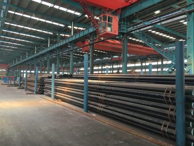 中国 FBEの熱装置のための上塗を施してある継ぎ目が無い炭素鋼の管の黒の鋼管 販売のため