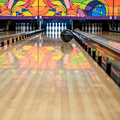 China Directly Supply Automatic Bowling String Pin Setter with Ball Weight 13-14 Ponds Male for sale