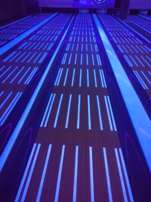 China Bodybuilding Fitness High Reliability Bowling Lane Easy Install Glow Pattern And Thickness for sale