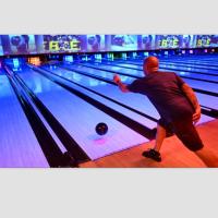 Quality Indoor Sports Equipment Synthetic Bowling Lanes with Various Glow Patterns and for sale
