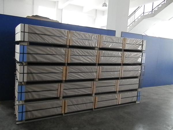 Quality Accpeted OEM Latest Design Durable Entertainer Center Bowling Lanes and Ball for sale