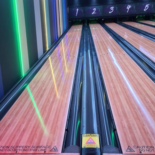 Quality Professional String Bowling Sports Supplies for Full Entertainment Center for sale