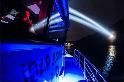 Factory Price 200W 300W IP66 Waterproof Steel Anti-Corrosion 1000m 3000m Sea Ship Vessel Boat Remote Searching Rescue Searchlight LED Spot Search Light