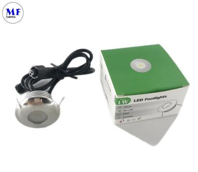 Cina Prezzo di fabbrica IP67 impermeabile luce a LED pavimento 95lm Resistere alla pressione 300kg e 1 metro di passo sott'acqua in vendita