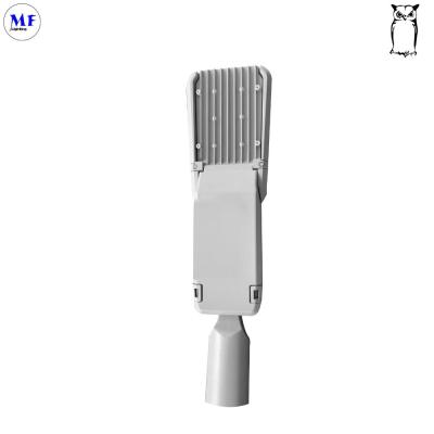 Cina IP65 175lm/W LED Street Light 45W-250W con sensore di movimento fotocellulare Zigbee Dimming per autostrade in vendita