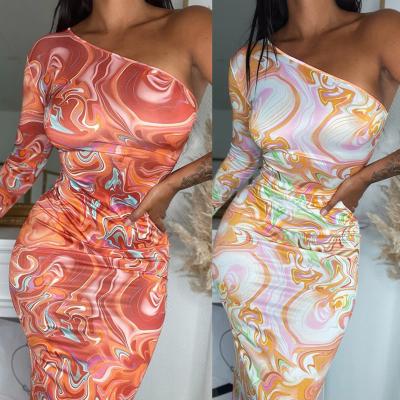 China Fashion Print Hip Package jurk diagonale schouder lange mouw slanke fit jurk heup wrap Te koop
