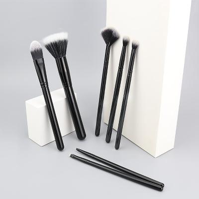 Cina il nero sintetico morbido dei capelli dell'ombretto 7pcs del set di pennelli essenziale di trucco in vendita