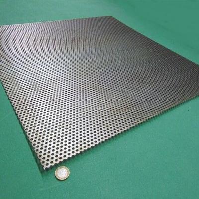 Cina 304 316 Lastra perforata in acciaio inossidabile per pannelli di ventilazione Larghezza 1250 mm in vendita