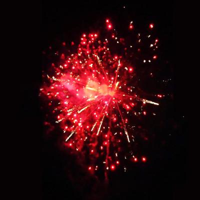 China Chinese Factory Wholesale 1.2'' Inch Colorful Sky 1.4g Consumer Cake Fireworks For Celebration Outdoor Big Firework Pyrotechnics for sale
