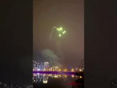 Célébrations du nouvel an de mariage en gros consommateur extérieur fusée de feux d'artifice jouet fusée de feux d'artifice