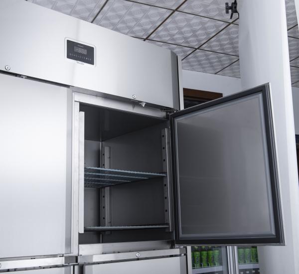 Quality Commercial 420L Upright Double Door Fridge Restaurant Kitchen Appliance Kitchen for sale