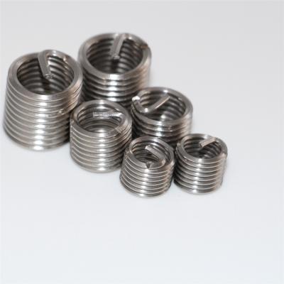 Cina Inserto filettato M5 di Helicoil 5mm di SUS316 SUS304 10-32 in vendita