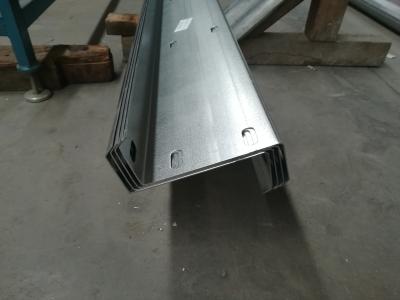 China C Channel Z Channel Forming Machine Pre Punching and Cutting Type C Z Purlin Exchange Roll Forming Machine for sale
