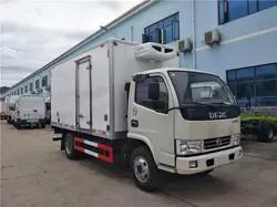 Cina Camion Dongfeng del contenitore di frigorifero del congelatore 4*2 5 tonnellate grado -5 - -15 in vendita