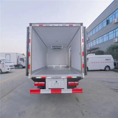 Cina Camion refrigerato di bassa potenza 100km/H, camion della scatola di Choi Steel Frozen Food Delivery in vendita