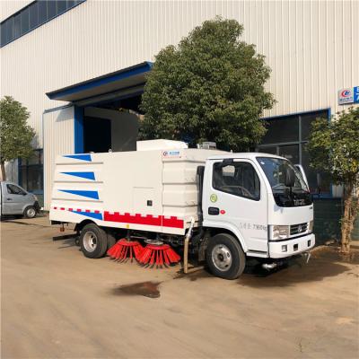 China van de de Weg Stofzuiger van 4.2m3 1.2m3 Vrachtwagen 4 Ton Vacuum Road Sweeper Te koop