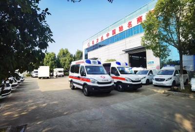 Cina Euro 5 Ambulanza di emergenza Peso netto Approx X 2970kg Veicoli sanitari per ambulanze in vendita