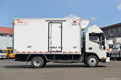 China Van de de Ijskastdoos van JAC 4x2 de Vrachtwagen Lichte Plicht 5 Ton Diepvriezervan truck Te koop