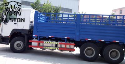Cina 10 il carraio 371HP ha utilizzato i camion di Howo, 20 tonnellate 30 Ton Fence Cargo Truck in vendita