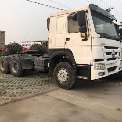 Cina Lng 6x4 Howo Used Traktor Trucks Sinotruk Prime Mover in vendita