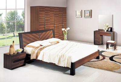 China MDF Home Furniture,Panel Bedroom Set,Wood Bed and Wardrobe,Nightstand,Dresser with Mirror,Amorie,Chest for sale