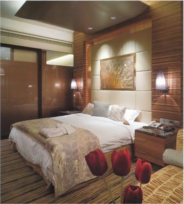 China Modern Hotel Bedroom Design King Standard Room Furniture bed and Vanity Cabinets SR-012 for sale