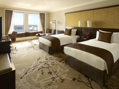 China Kampot luxury hotel design of inner furniture for Guestroom by King size bed with desk table and Sofa chair for sale