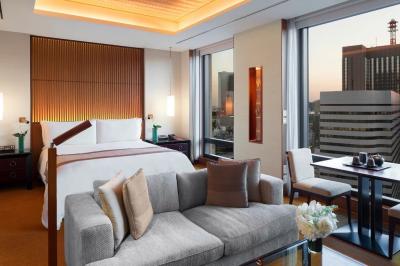 China Australia luxury hotel interior design of furniture supplier from China by teak wood bed with upholstered pad and sofa for sale
