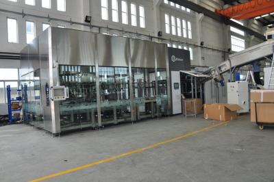 Cina Lo SpA controlla la macchina di rifornimento liquida dell'acqua potabile per l'iso dello SGS del CE di plastica della bottiglia in vendita